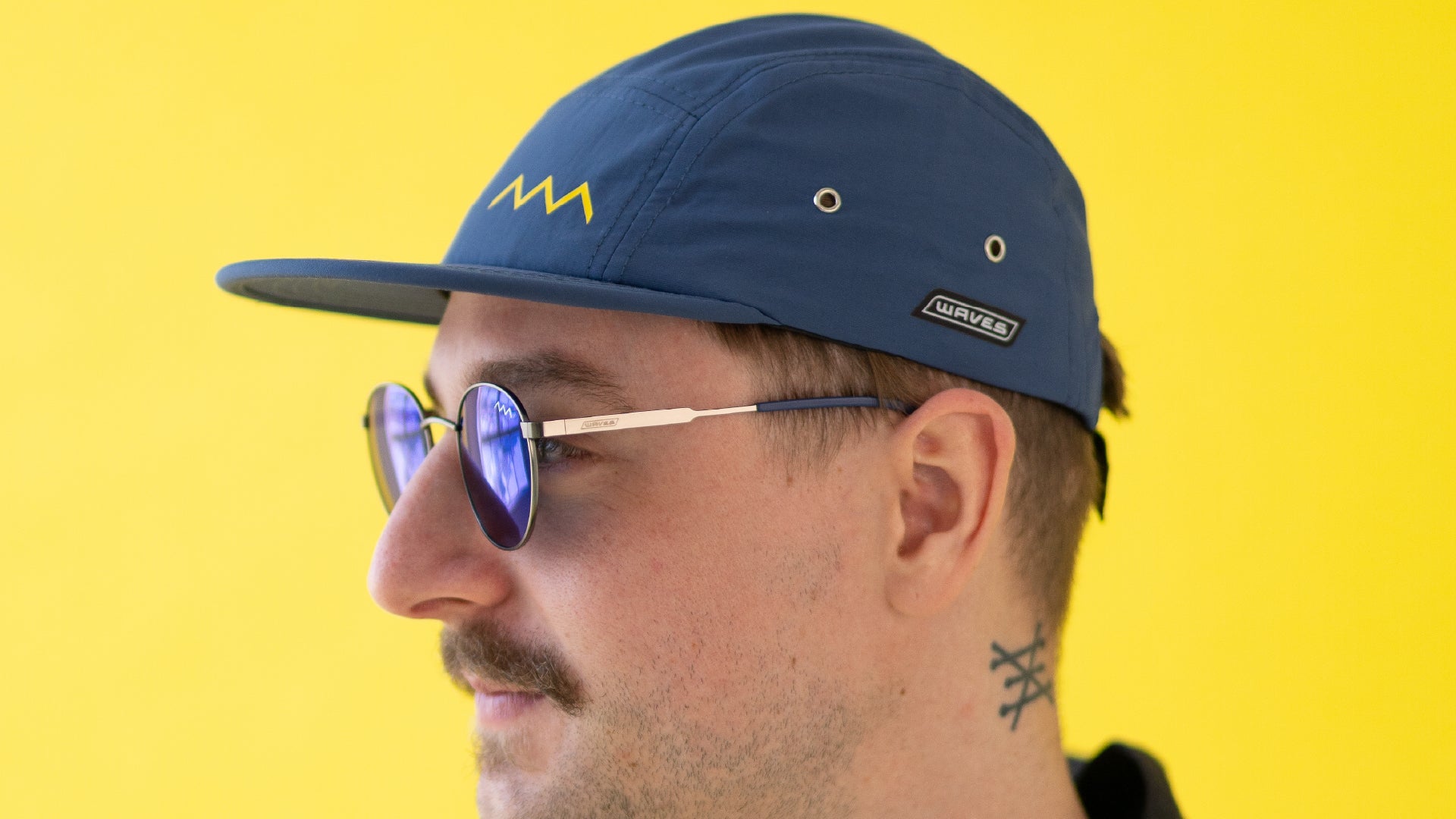 Trucker Caps – Waves